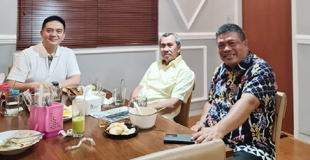 Kapolda Riau Bersama Terlapor, Mattheus Ancang-ancang Lapor Ke Paminal ...
