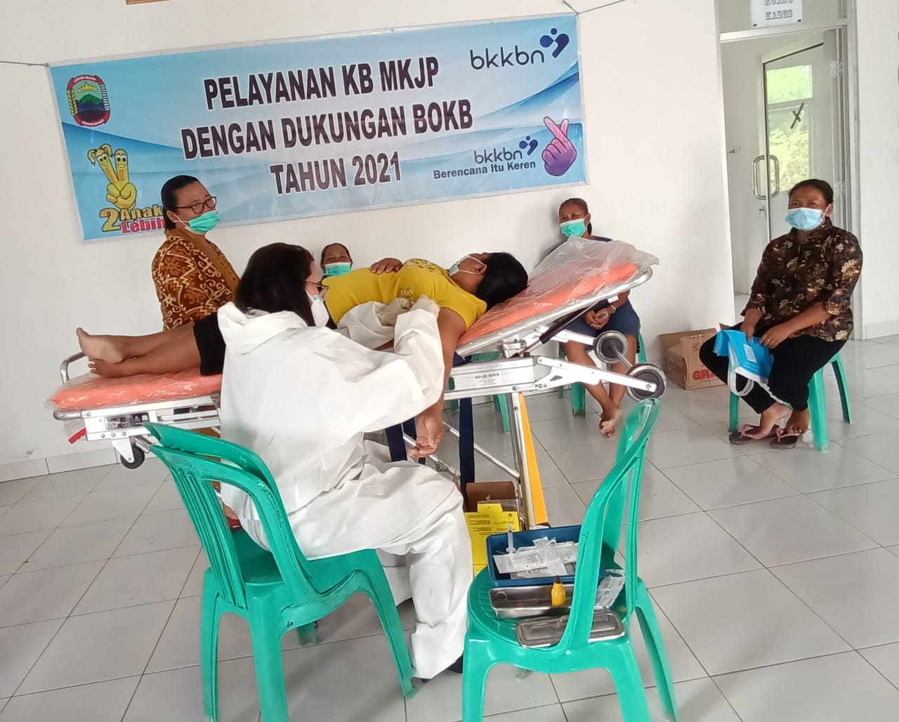 30 Peserta KB Desa Balinuraga Mulai Proses Pemasangan KB Implan Baru